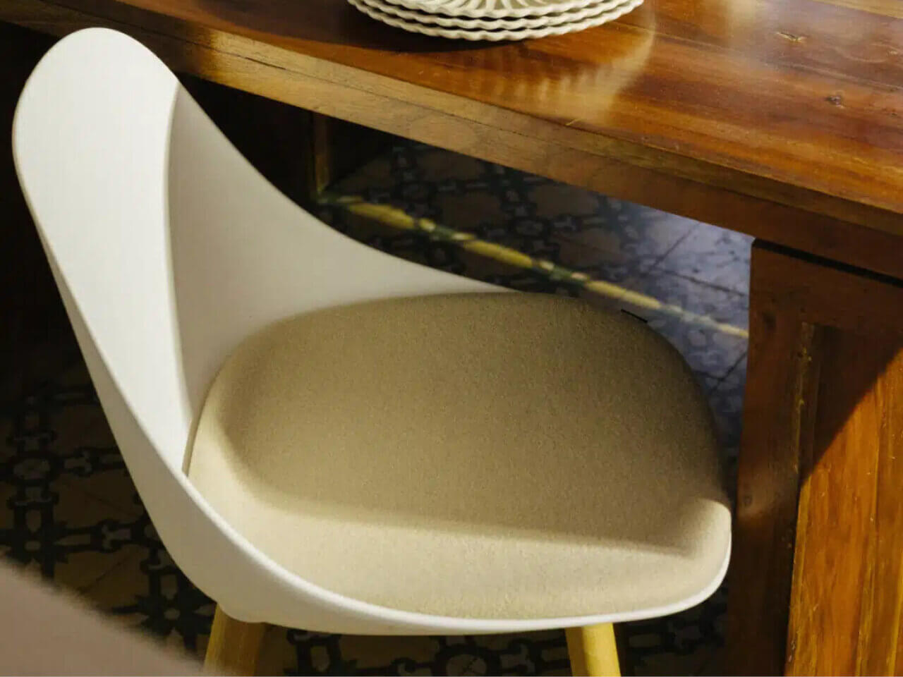 Mate 4-Leg Wood | UFL Group