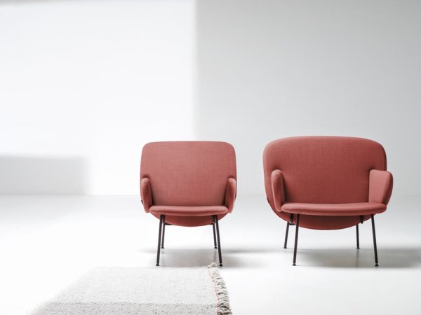 Lounge Chairs | UFL Group