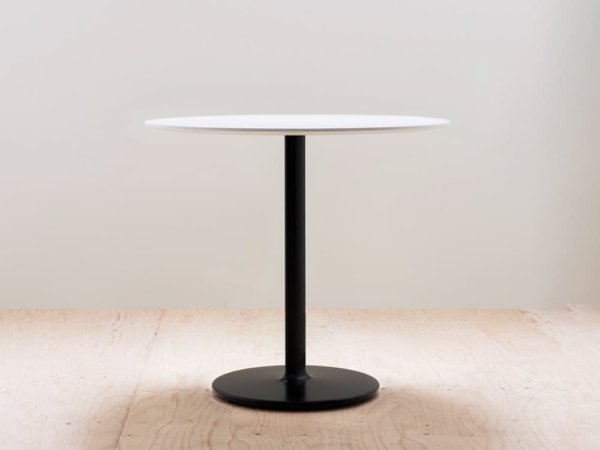 Tables / Desks | UFL Group