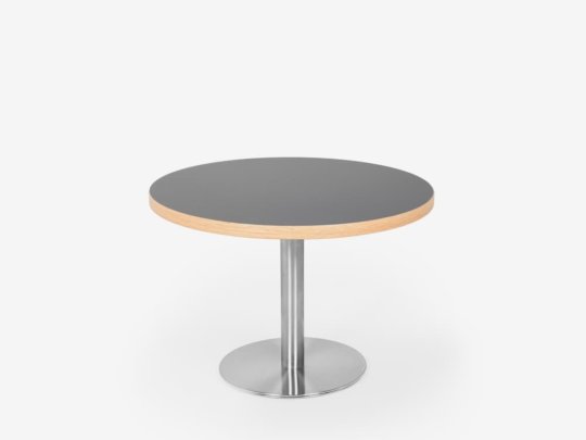 Tables / Desks | UFL Group
