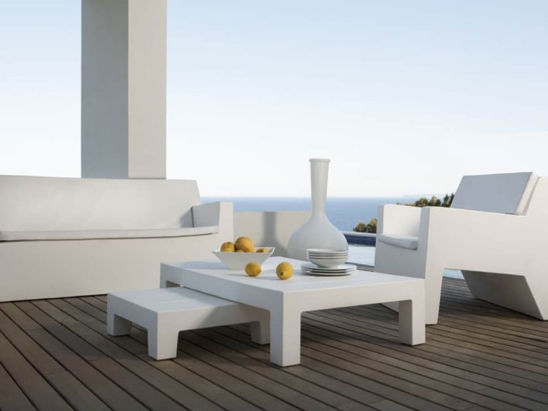 Tables / Desks | UFL Group