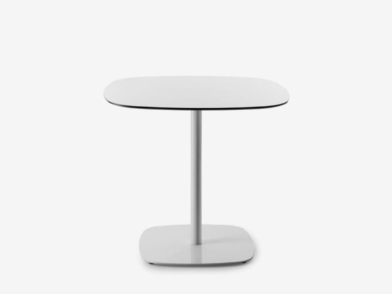 Tables / Desks | UFL Group