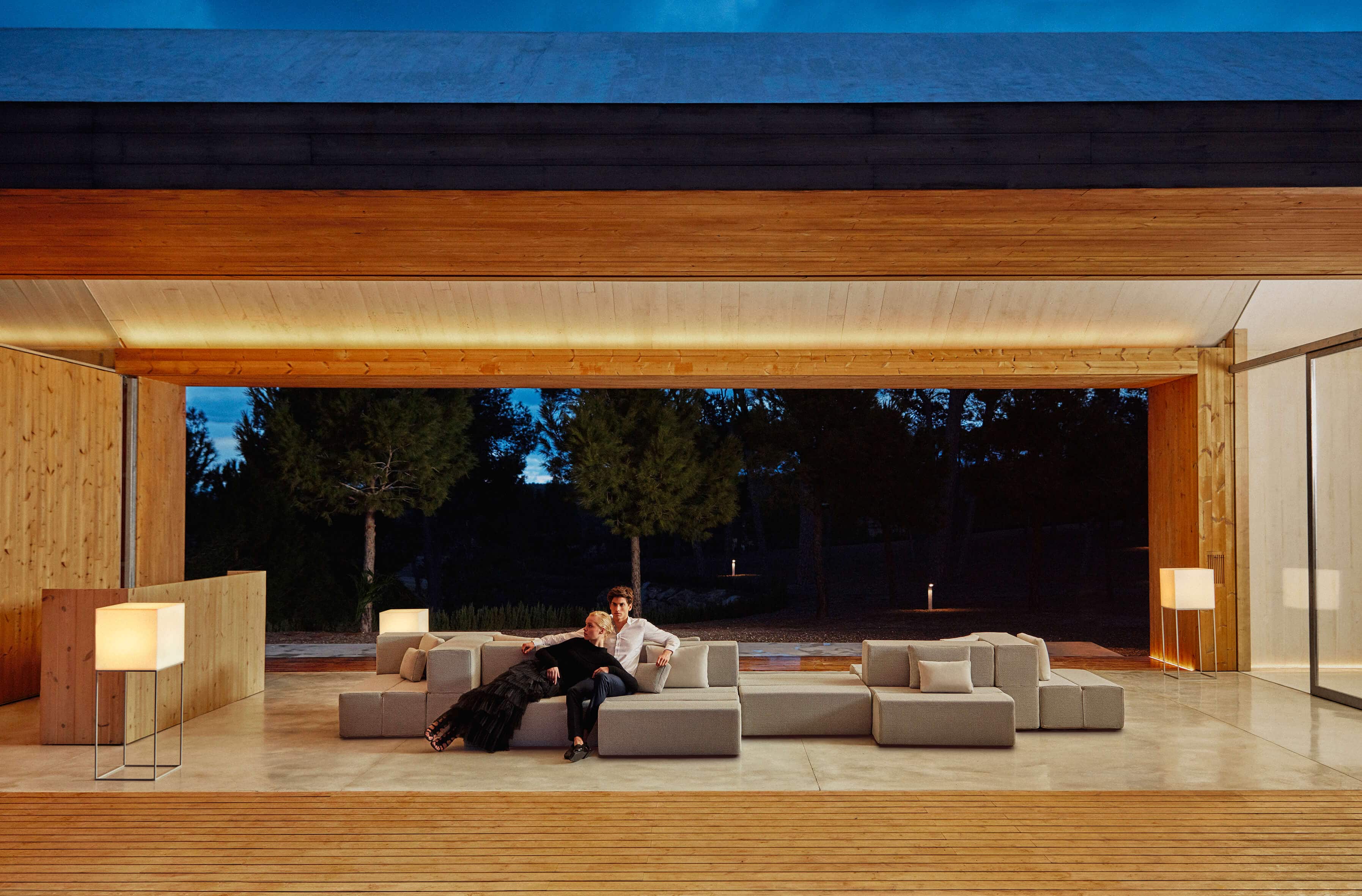 Tablet Sofa | UFL Group